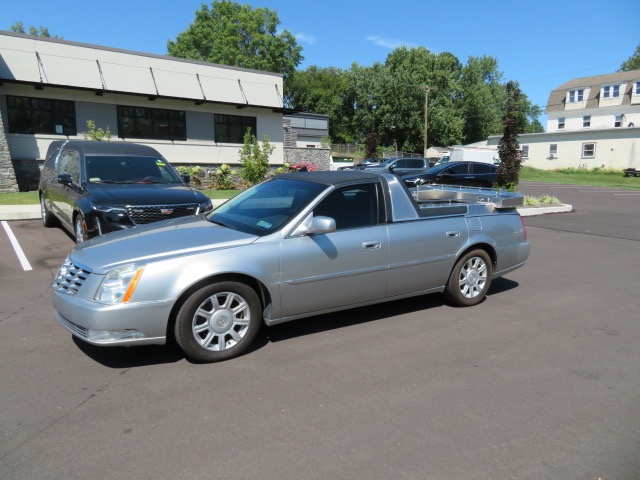 2012 Cadillac Dts Car